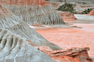 Rocas coloradas – Comodoro Turismo